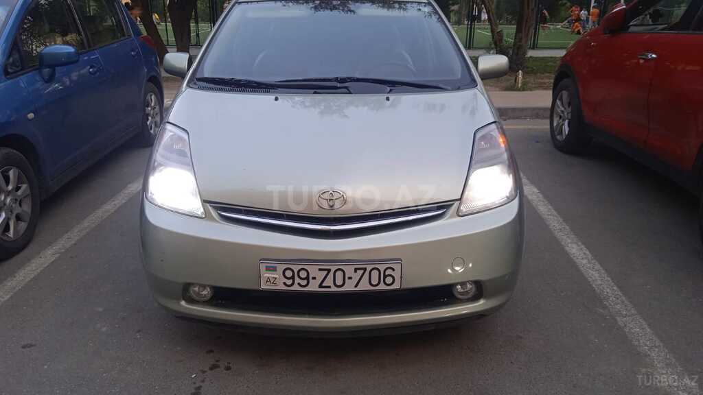 Купить Toyota Prius, 1.5 л, 2008 год, 238 000 км в Баку - цена 11 800 ...