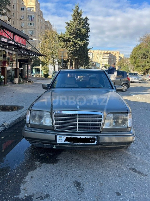 Mercedes E 300 d, 3.0 L, 1993 il, 333 455 km Bakı almaq - qiyməti 4 600 ...