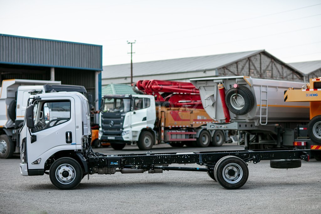 JMC Conquer 4x2, 2.9 L, 2025 il, yeni Bakı almaq - qiyməti 39 900 AZN - Turbo.Az