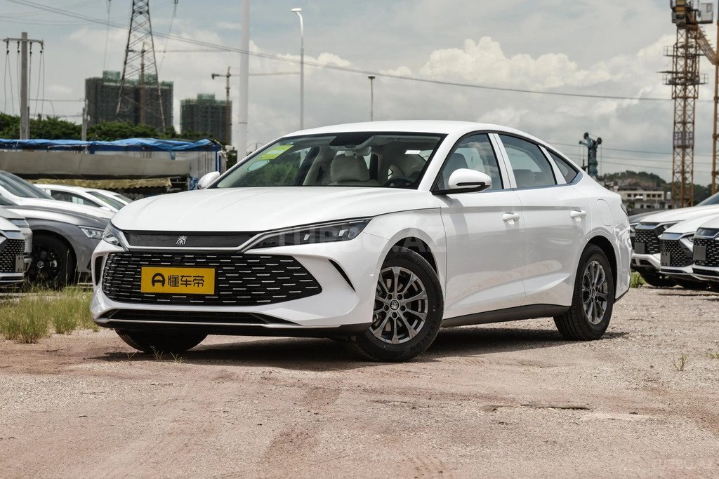 BYD Qin L, 1.5 L, 2025 il, yeni Bakı almaq - qiyməti 17 000 USD - Turbo.Az