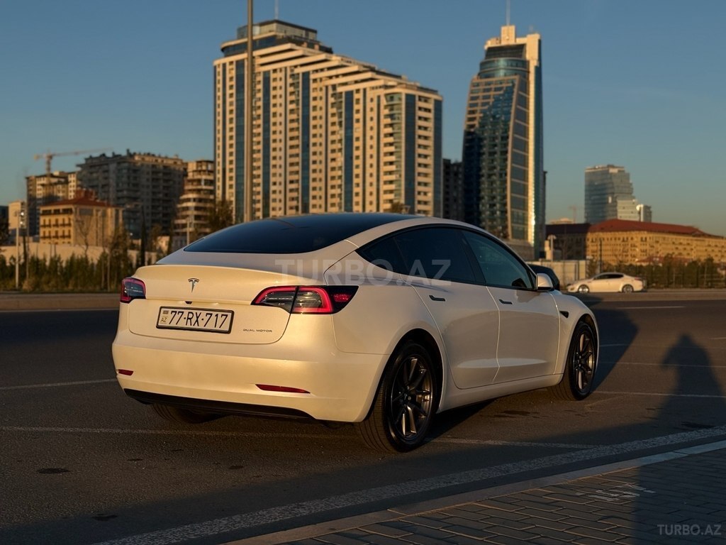 Tesla Model 3, 0.0 L, 2023 il, 8 700 km Bakı almaq - qiyməti 29 888 USD ...