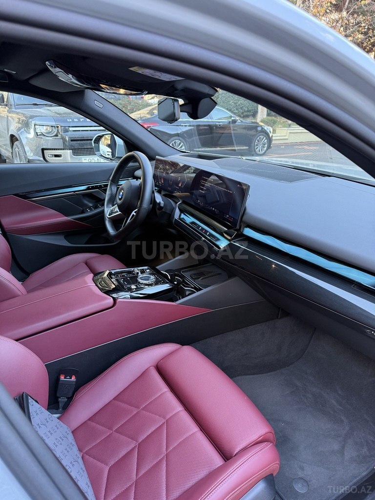 BMW 520, 2.0 L, 2023 il, 17 000 km Bakı almaq - qiyməti 72 000 USD ...