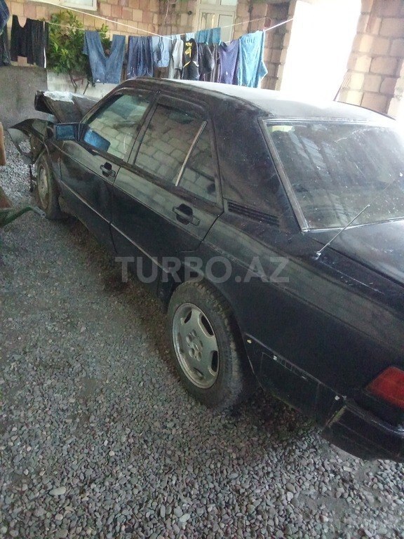 Mercedes 190, 2.0 L, 1990 il, 250 000 km Quba almaq - qiyməti 2 500 AZN ...