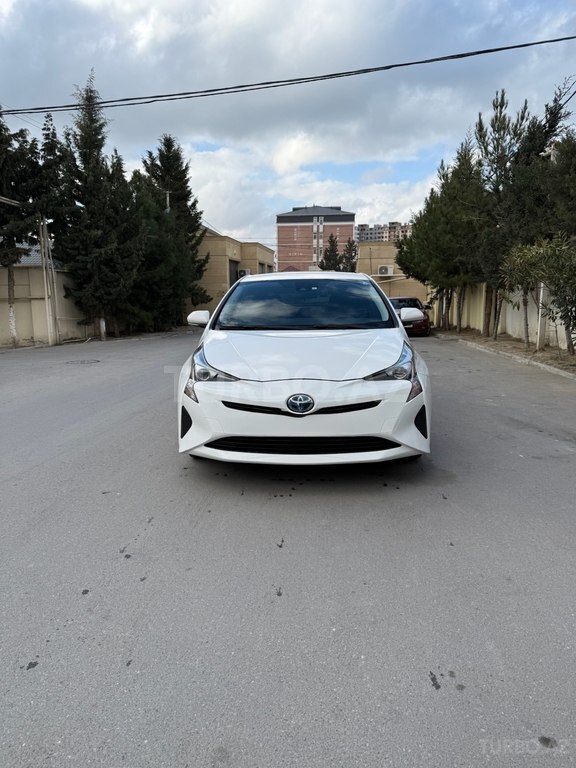 Toyota Prius, 1.8 L, 2018 il, 77 000 km Bakı almaq - qiyməti 27 800 AZN ...