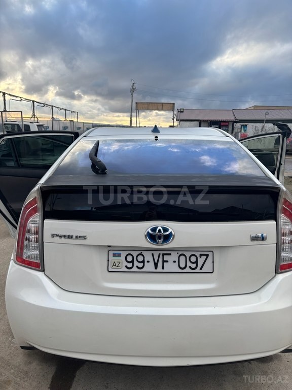 Toyota Prius, 1.8 L, 2012 il, 261 000 km Bakı almaq - qiyməti 16 800 ...