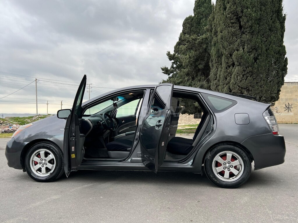 Toyota Prius, 1.5 L, 2009 il, 280 000 km Bakı almaq - qiyməti 9 999 AZN ...