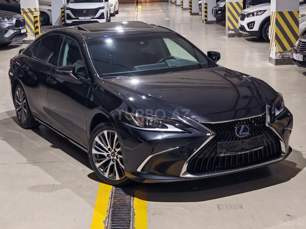 Lexus ES 300h, 2.5 L, 2021 il, 71 000 km Bakı almaq - qiyməti 37 800 USD - Turbo.Az