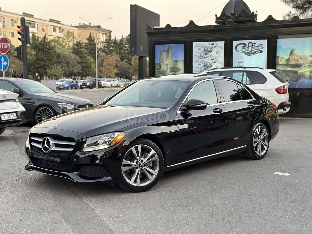 Mercedes C 300, 2.0 L, 2018 il, 53 000 km Bakı almaq - qiyməti 26 500 ...
