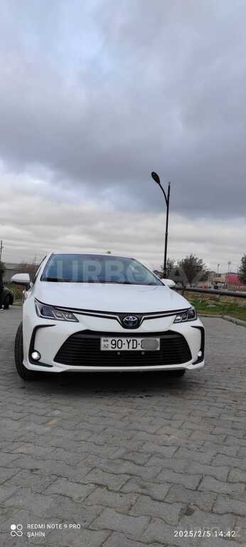 Toyota Corolla, 1.8 L, 2022 il, 25 500 km Xırdalan almaq - qiyməti 48 ...