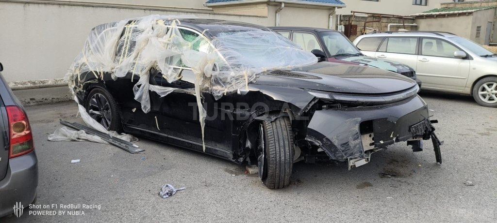 Li Auto L9, 1.5 L, 2024 il, 2 000 km Bakı almaq - qiyməti 19 900 USD - Turbo.Az