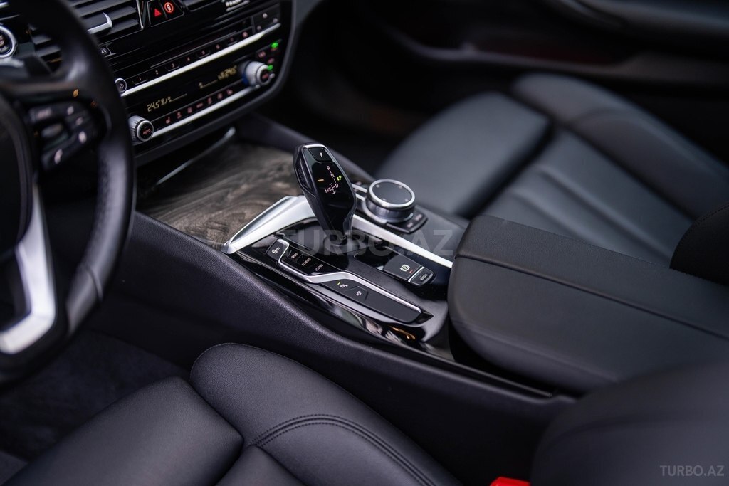 BMW 530 2 0 L 2018 Il 70 000 Km Bak Almaq Qiym ti 38 000 USD bmw-530-2-0-l-2018-il-70-000-km-bak-almaq-qiym-ti-38-000-usd