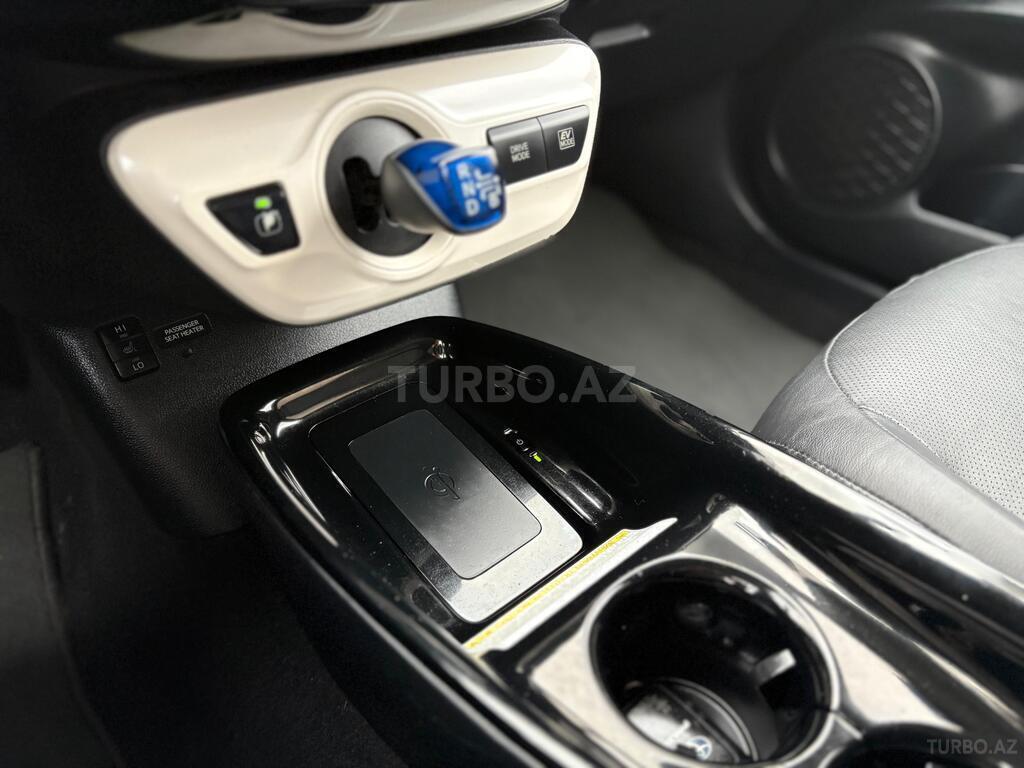 Toyota Prius, 1.8 L, 2017 il, 245 382 km Bakı almaq - qiyməti 24 900 ...
