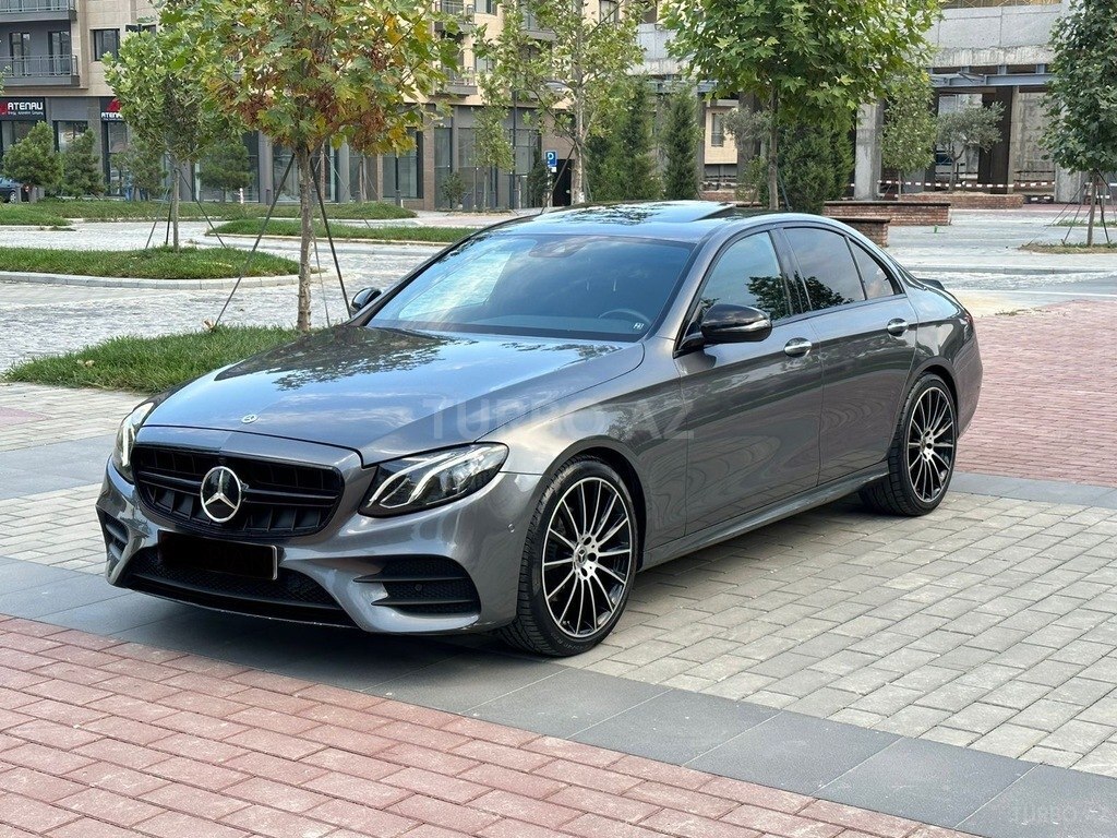 Mercedes E 300, 2.0 L, 2018 il, 167 000 km Bakı almaq - qiyməti 34 500 ...