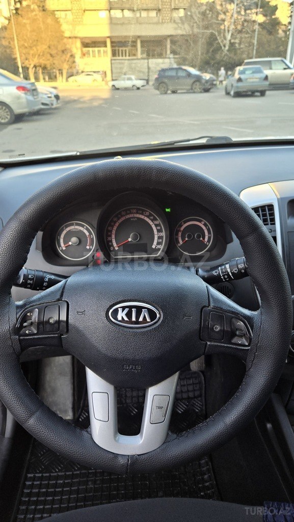 Kia Ceed, 1.6 L, 2009 il, 410 000 km Bakı almaq - qiyməti 14 200 AZN - Turbo.Az