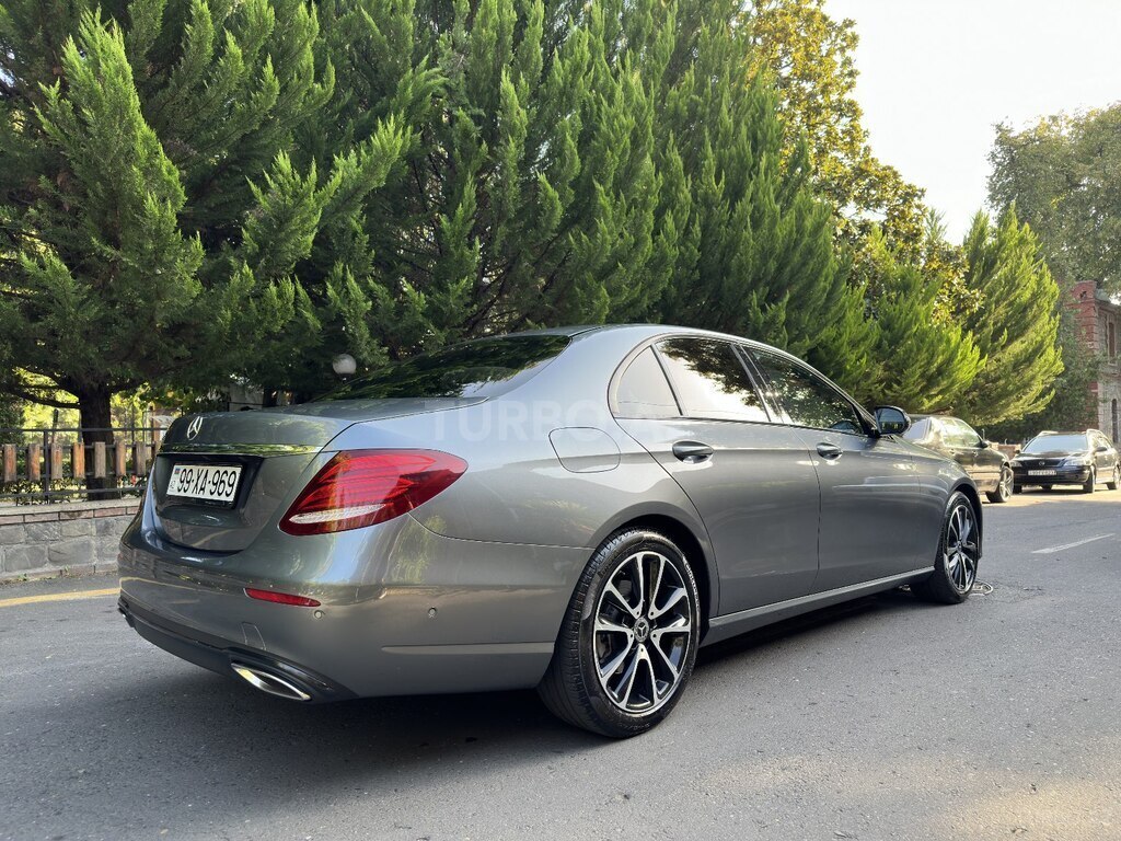 Mercedes E 200, 2.0 L, 2019 il, 85 000 km Zaqatala almaq - qiyməti 34 000 USD - Turbo.Az