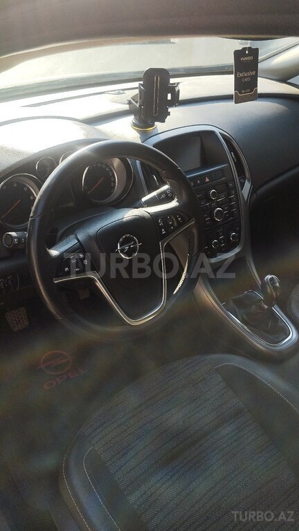 Opel Astra, 1.3 L, 2013 il, 203 000 km Bakı almaq - qiyməti 13 500 AZN - Turbo.Az