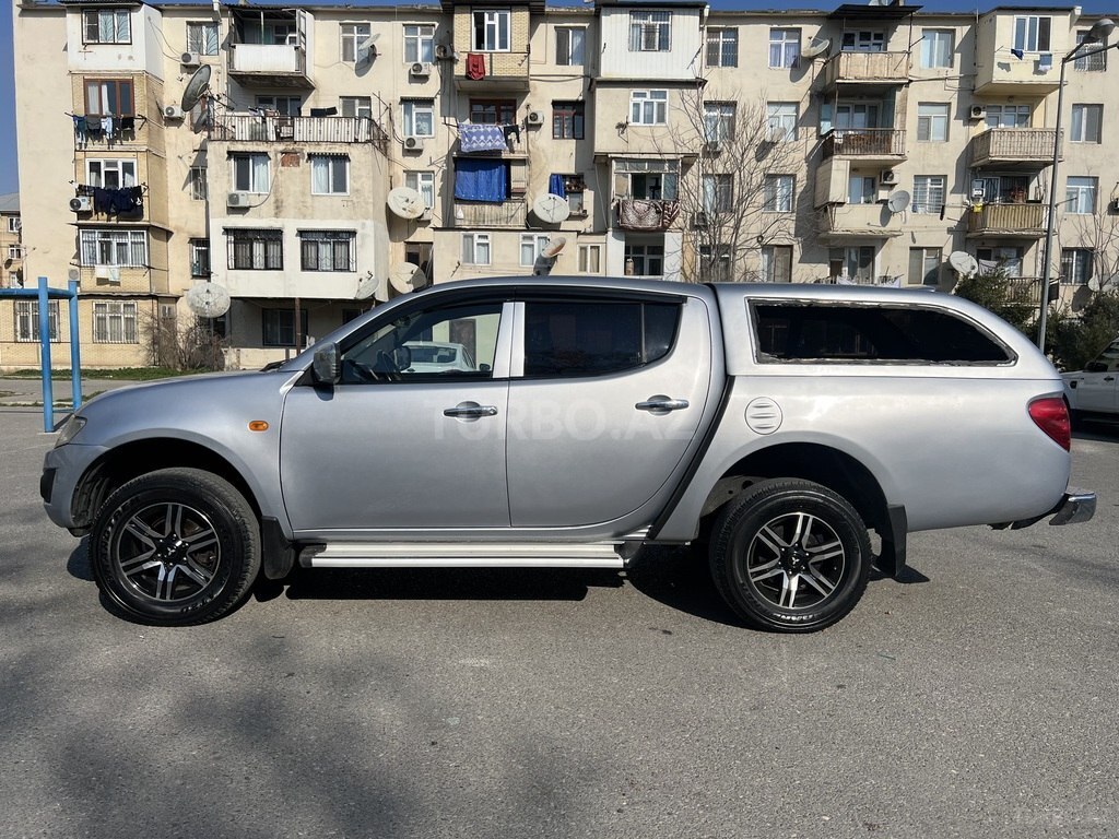 Mitsubishi L200, 2.5 L, 2013 il, 385 000 km Bakı almaq - qiyməti 25 900 ...