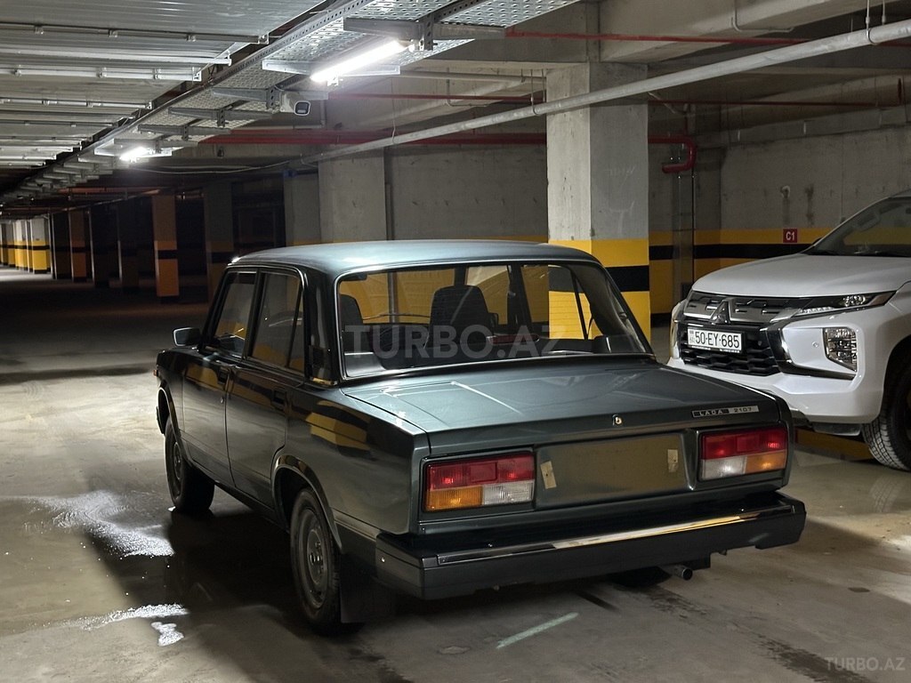 LADA (VAZ) 2107, 1.6 L, 2010 il, 38 000 km Sumqayıt almaq - qiyməti 17 000 AZN - Turbo.Az