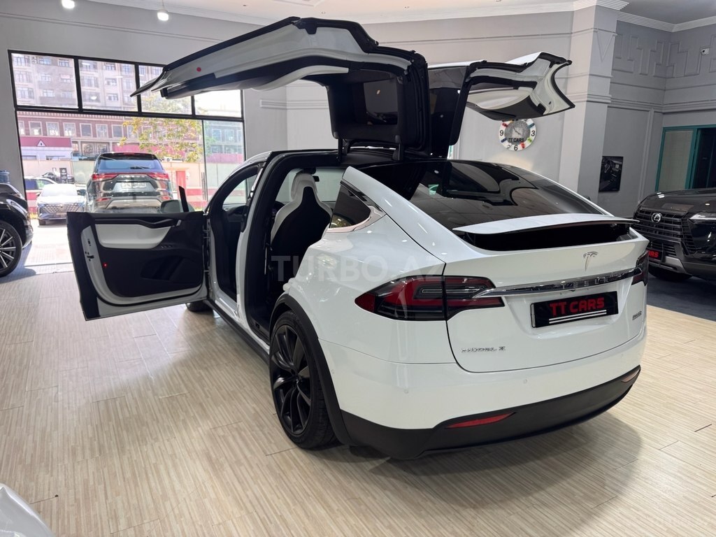 Tesla Model X, 0.0 L, 2018 il, 86 600 km Bakı almaq - qiyməti 42 000 ...