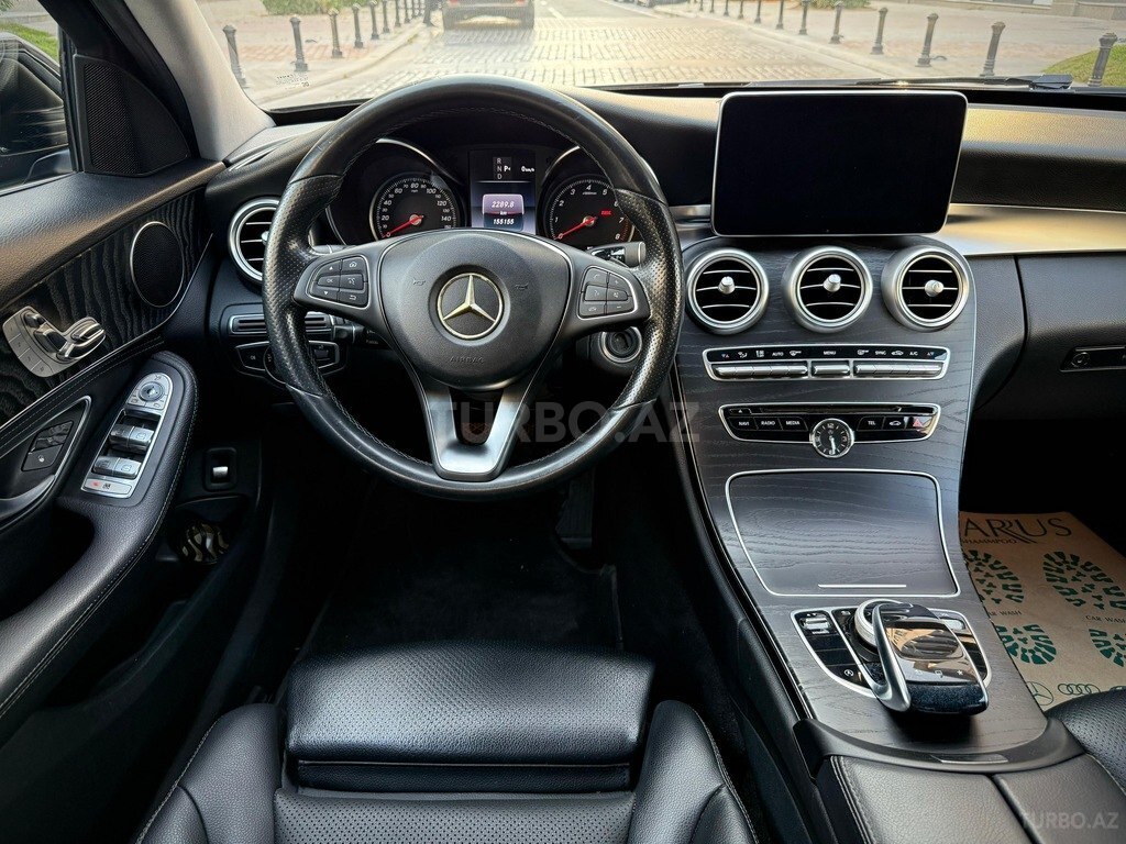 Mercedes C 300, 2.0 L, 2016 il, 155 000 km Bakı almaq - qiyməti 33 000 ...