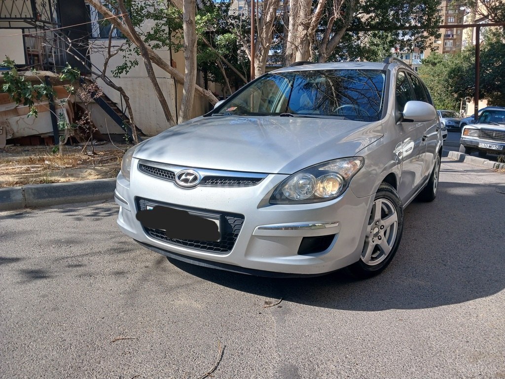 Hyundai i30, 1.6 L, 2009 il, 232 000 km Bakı almaq - qiyməti 12 000 AZN ...