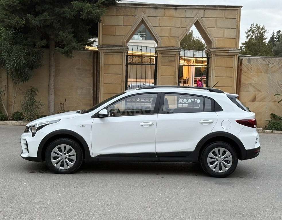 Kia Rio X-Line, 1.4 L, 2021 il, 38 700 km Bakı almaq - qiyməti 25 500 ...