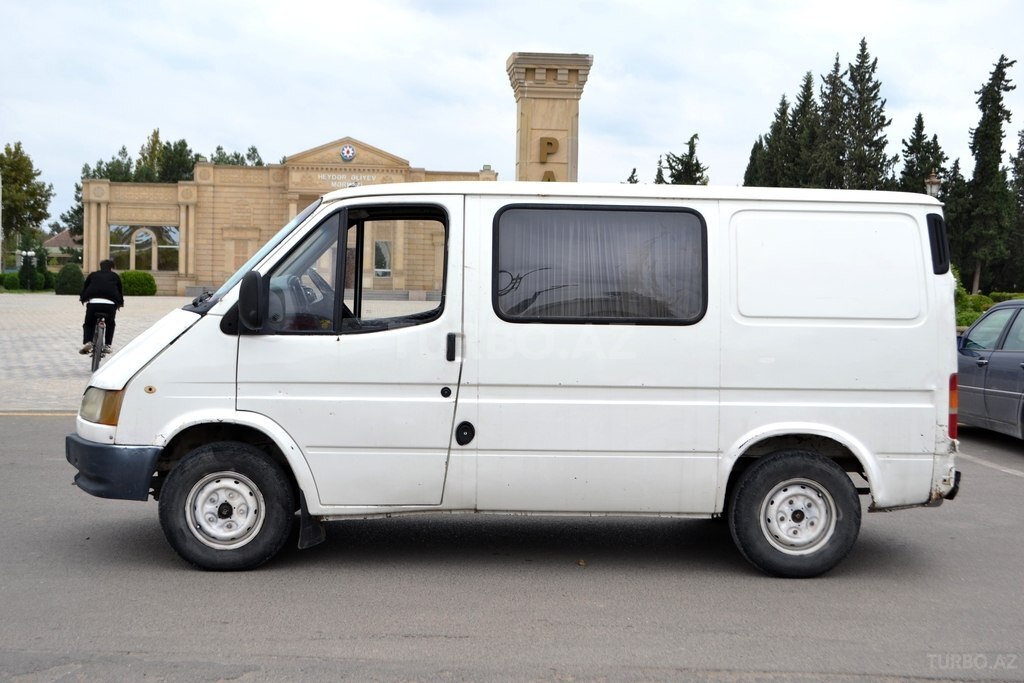 Ford Transit, 2.0 L, 2000 il, 325 000 km Saatlı almaq - qiyməti 10 000 ...