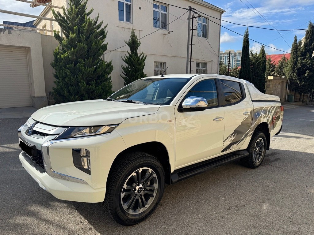 Mitsubishi L200, 2.4 L, 2023 il, 31 000 km Bakı almaq - qiyməti 52 650 ...