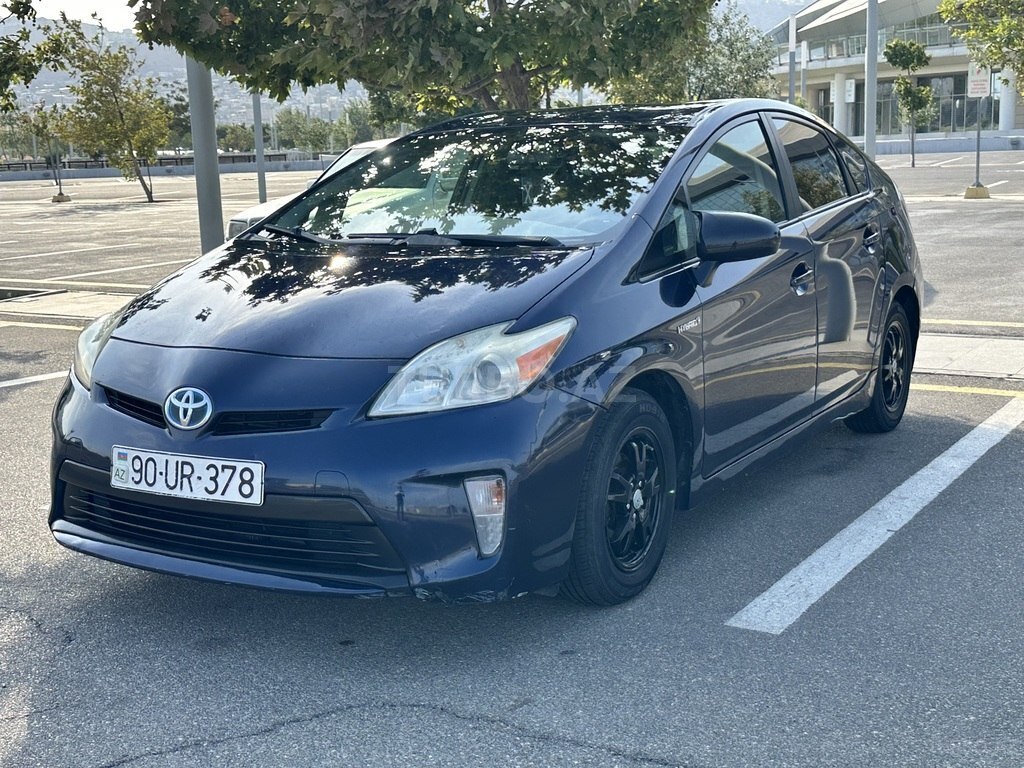 Toyota Prius, 1.8 L, 2013 il, 400 000 km Bakı almaq - qiyməti 15 400 ...