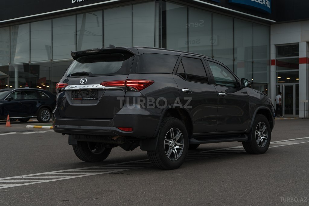 Toyota Fortuner, 2.7 L, 2017 il, 110 576 km Bakı almaq - qiyməti 43 000 ...