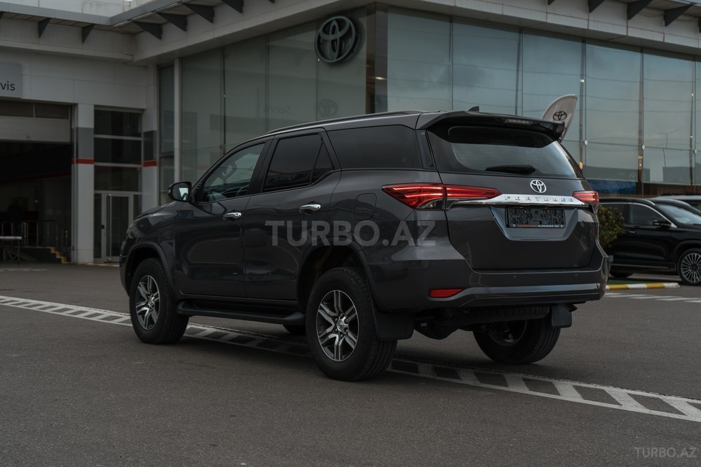 Toyota Fortuner, 2.7 L, 2017 il, 110 576 km Bakı almaq - qiyməti 43 000 ...