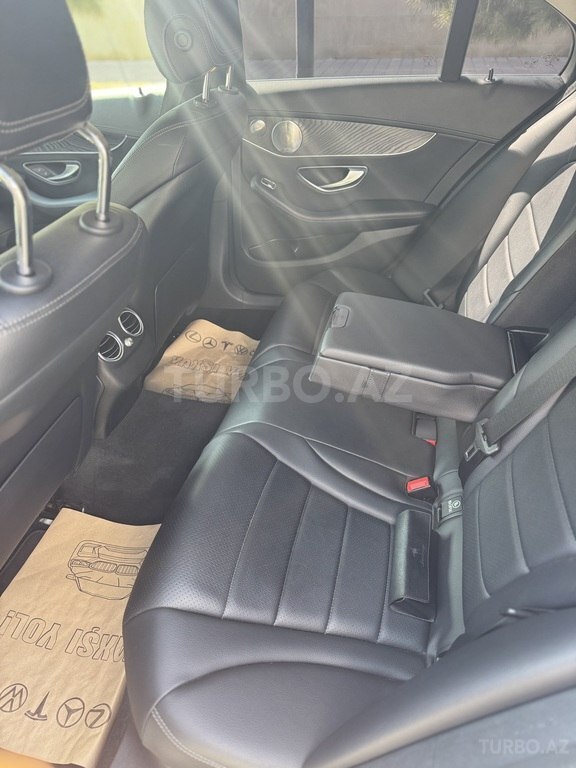 Mercedes C 300, 2.0 L, 2016 il, 159 000 km Bakı almaq - qiyməti 32 000 ...