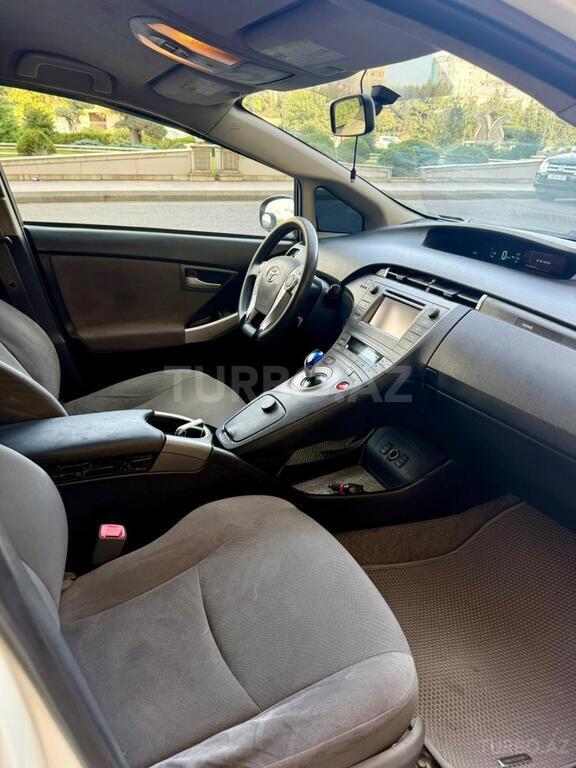 Toyota Prius, 1.8 L, 2013 il, 240 000 km Bakı almaq - qiyməti 14 500 ...