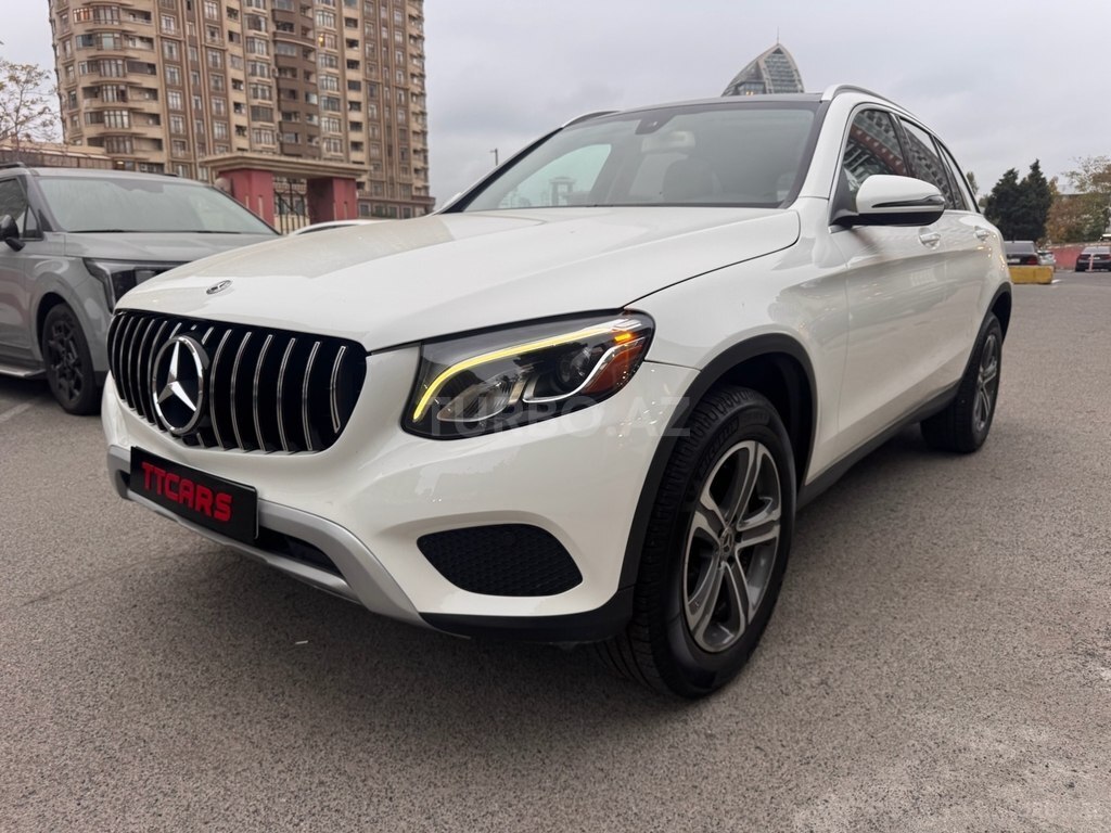 Mercedes GLC 300, 2.0 L, 2018 il, 196 340 km Bakı almaq - qiyməti 40 ...