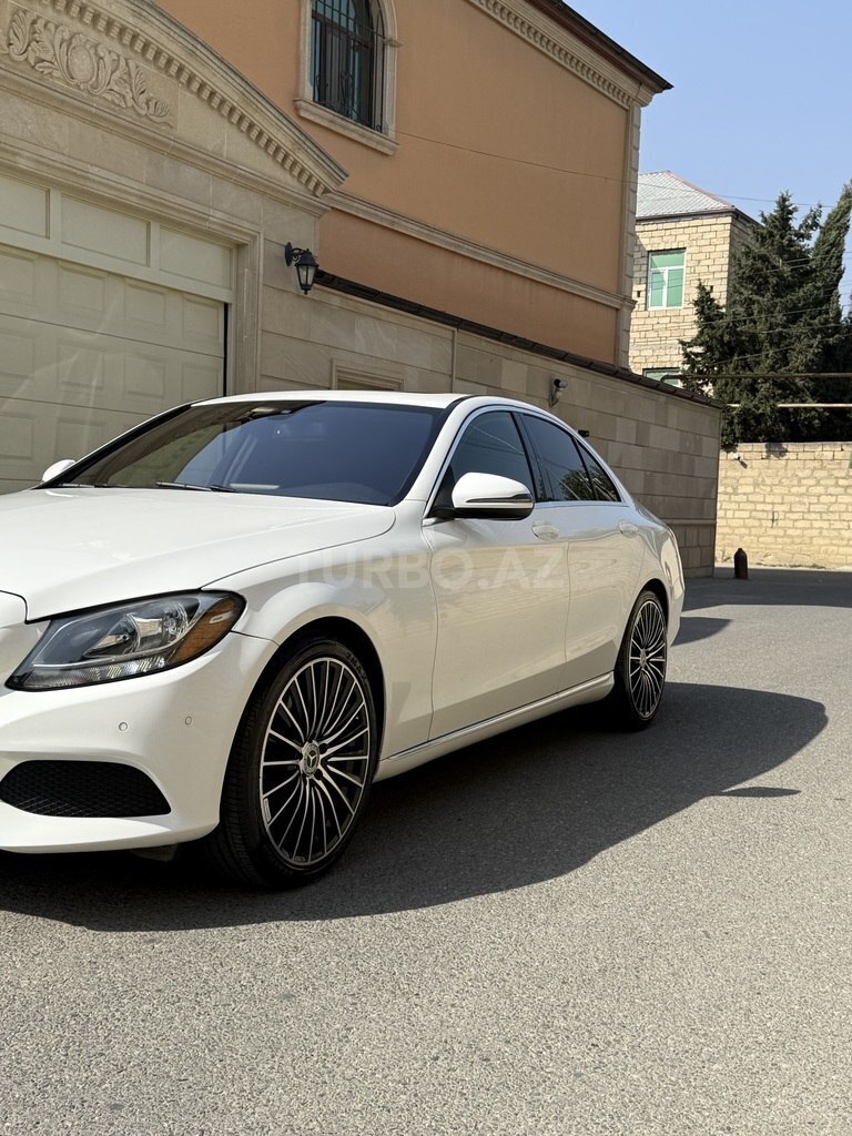 Mercedes C 300, 2.0 L, 2016 il, 78 000 km Bakı almaq - qiyməti 30 800 ...
