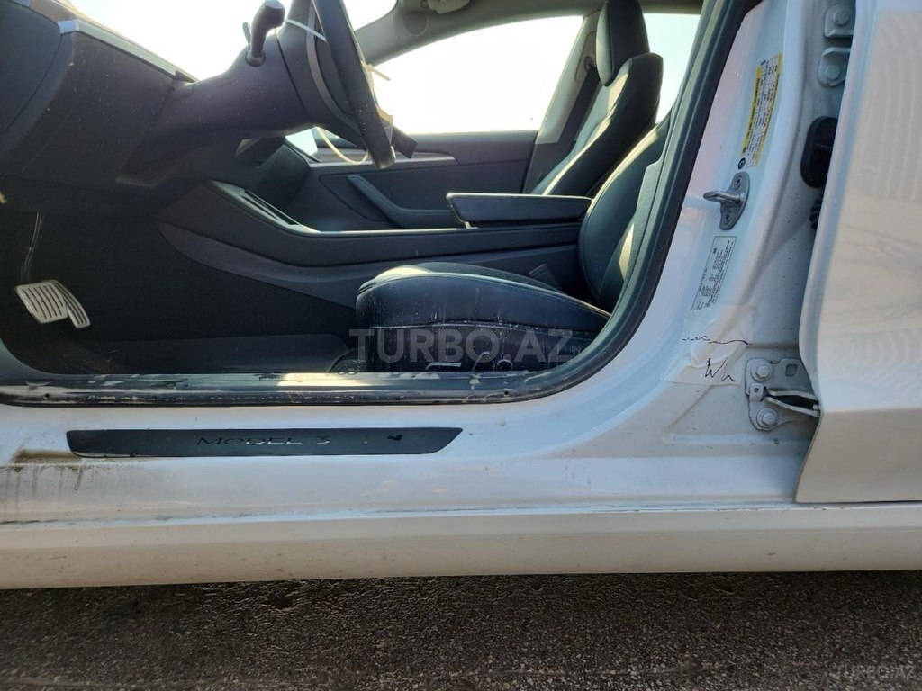 Tesla Model 3, 0.0 L, 2023 il, 40 234 km Bakı almaq - qiyməti 13 500 ...