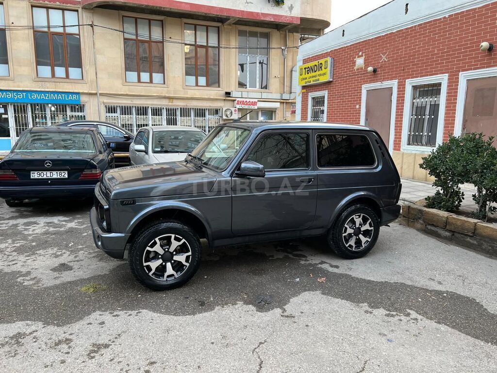 LADA (VAZ) Niva, 1.7 L, 2020 il, 79 000 km Bakı almaq - qiyməti 16 500 ...
