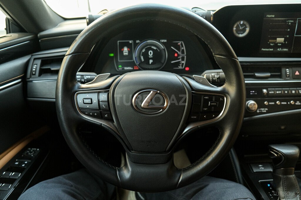Lexus ES 300h, 2.5 L, 2022 il, 65 000 km Bakı almaq - qiyməti 35 000 ...