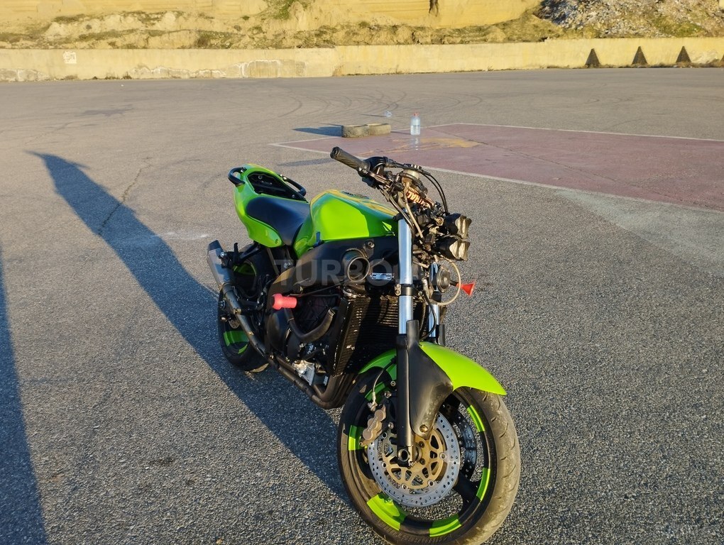 Kawasaki ZX-6R, 600 sm 3 , 2002 il, 32 000 km Bakı almaq - qiyməti 4 ...