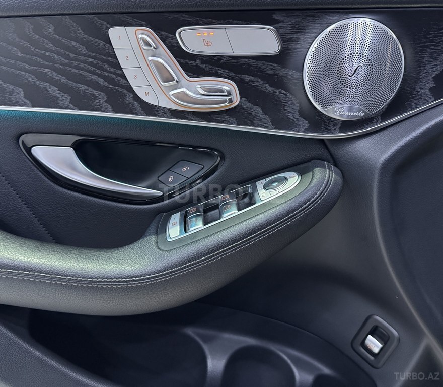 Mercedes GLC 250 4MATIC, 2.0 L, 2018 il, 98 200 km Bakı almaq - qiyməti ...