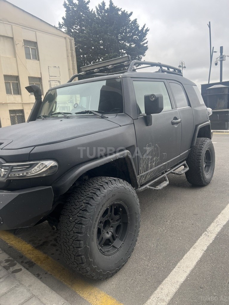 Toyota FJ Cruiser, 4.0 L, 2009 il, 57 000 km Bakı almaq - qiyməti 33 ...