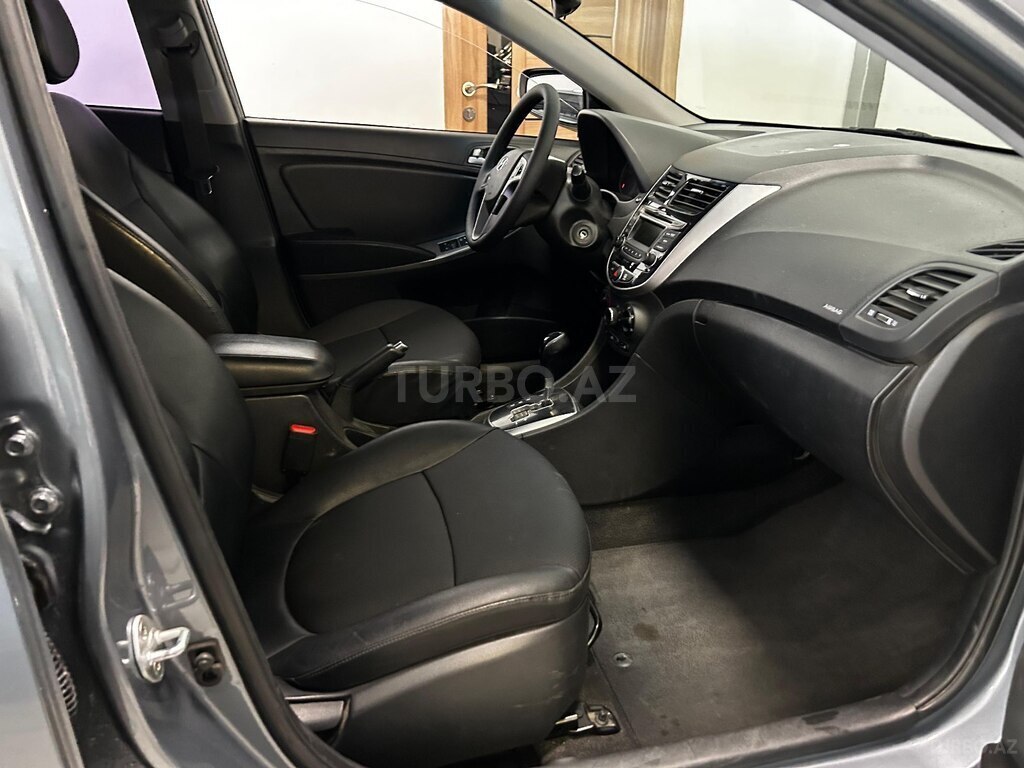 Hyundai Accent, 1.4 L, 2019 il, 196 800 km Bakı almaq - qiyməti 17 900 ...