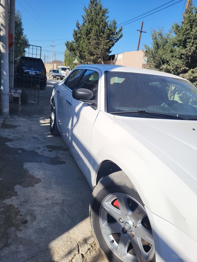 Chrysler 300C, 2.7 L, 2005 il, 250 000 km Bakı almaq - qiyməti 7 900 ...
