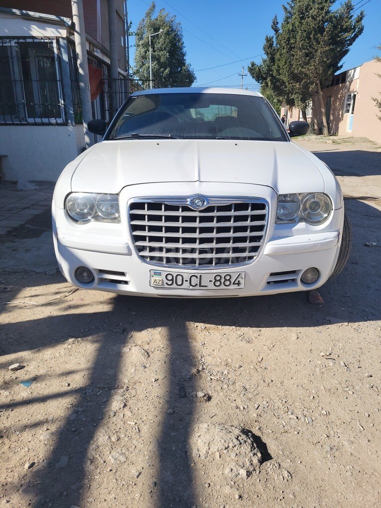 Chrysler 300C, 2.7 L, 2005 il, 250 000 km Bakı almaq - qiyməti 7 900 ...