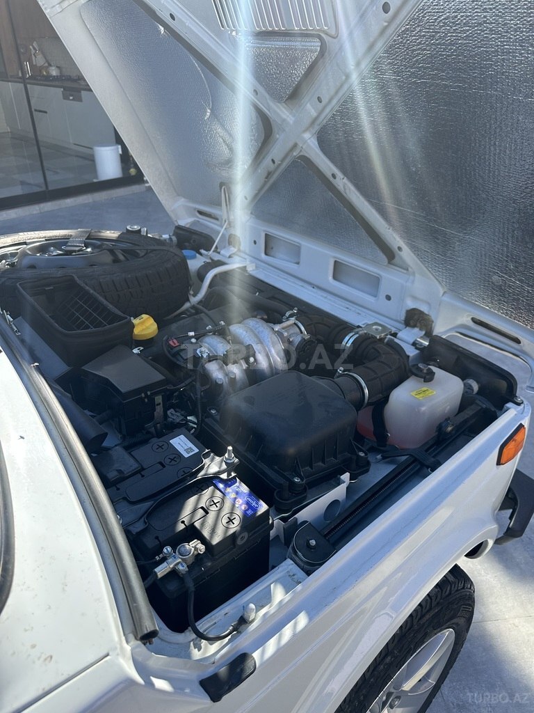 LADA (VAZ) Niva, 1.7 L, 2024 il, 42 000 km Bakı almaq - qiyməti 20 800 ...