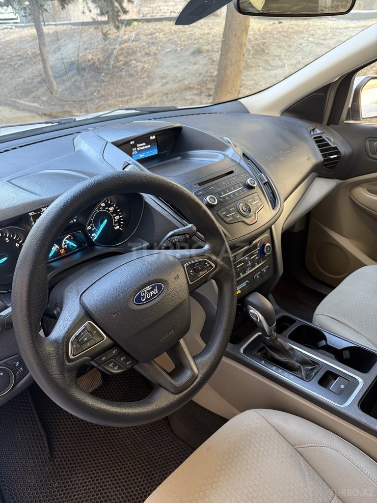 Ford Escape, 1.5 L, 2018 il, 151 421 km Bakı almaq - qiyməti 17 800 AZN ...