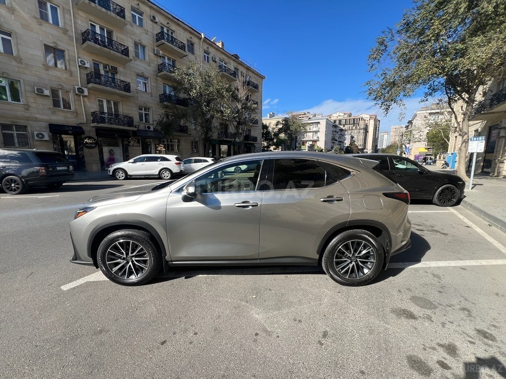 Lexus NX 200, 2.0 L, 2022 il, 6 000 km Bakı almaq - qiyməti 45 000 USD ...
