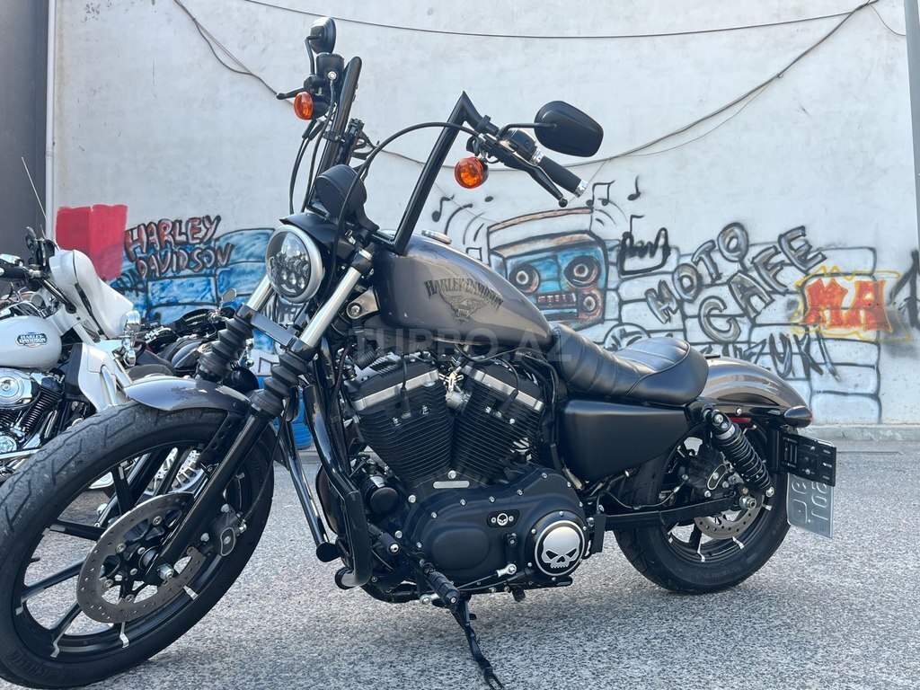 Harley-Davidson XL883N Sportster Iron 883, 0.9 L, 2016 il, 12 223 km ...