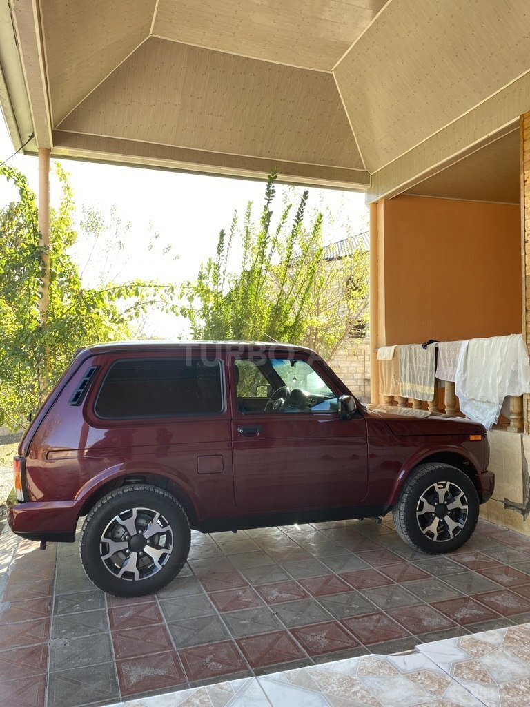 LADA (VAZ) Niva, 1.7 L, 2021 il, 80 000 km Bərdə almaq - qiyməti 16 600 ...