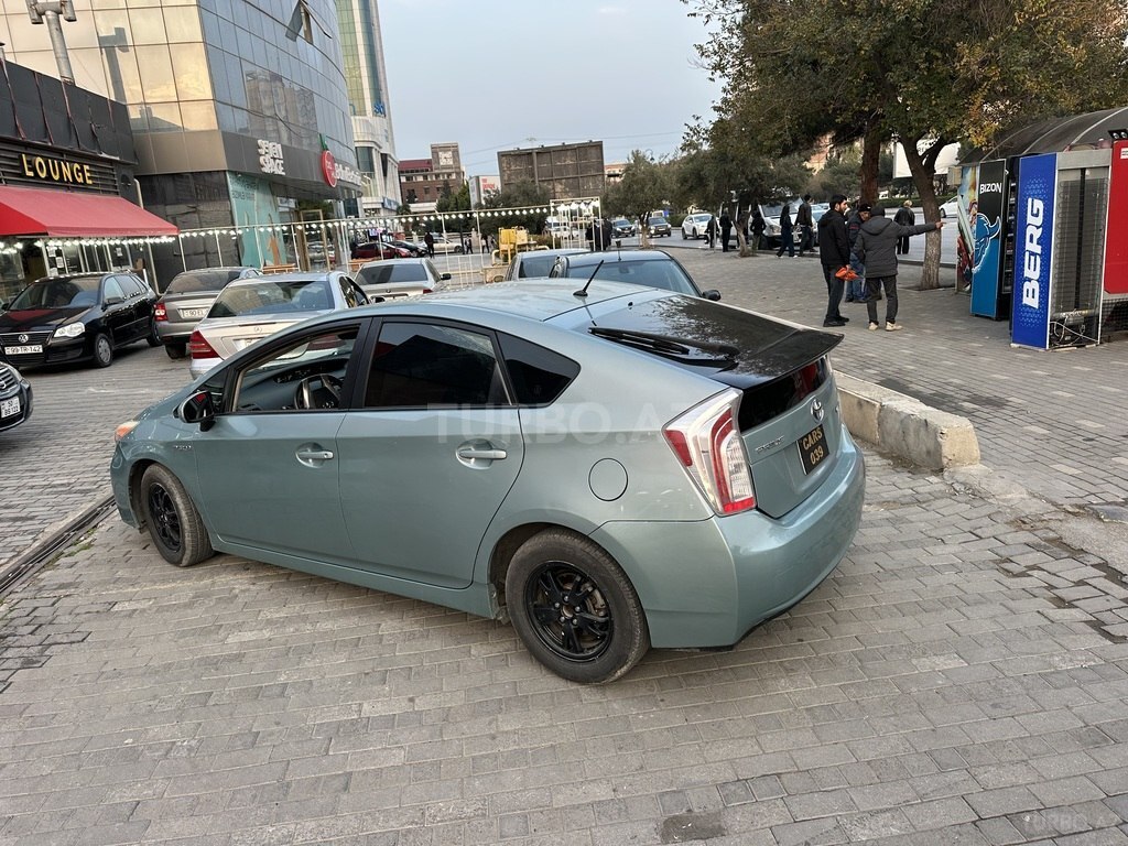 Toyota Prius, 1.8 L, 2015 il, 175 000 km Sumqayıt almaq - qiyməti 18 ...
